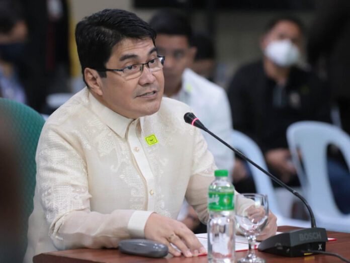 Tulfo says 28k Filipinos in war-torn countries are safe - Manila Standard Tulfo says 28k Filipinos in war-torn countries are safe - Manila Standard